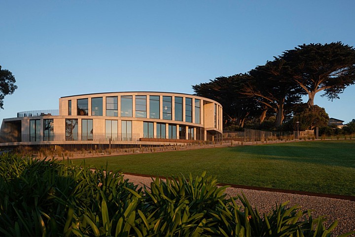 Woods Bagot&Hecker Guthrie&Simone Haag | Tidal Arc,同心弧形石灰岩住宅 – 设计芝士